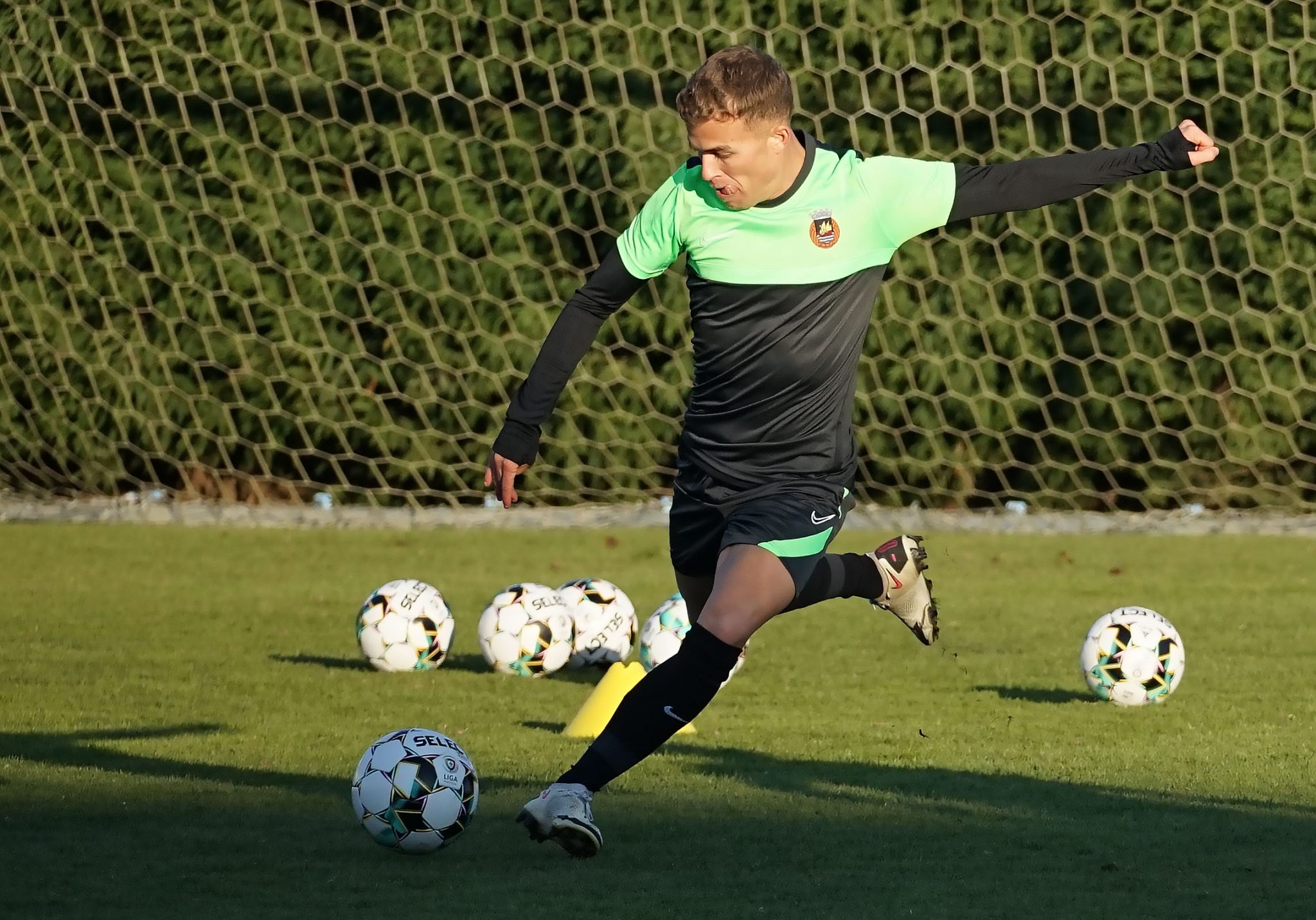 Guga reforça o Rio Ave FC - Rio Ave Futebol Clube