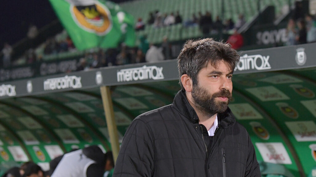 Luís Freire em destaque no Record - Rio Ave Futebol Clube